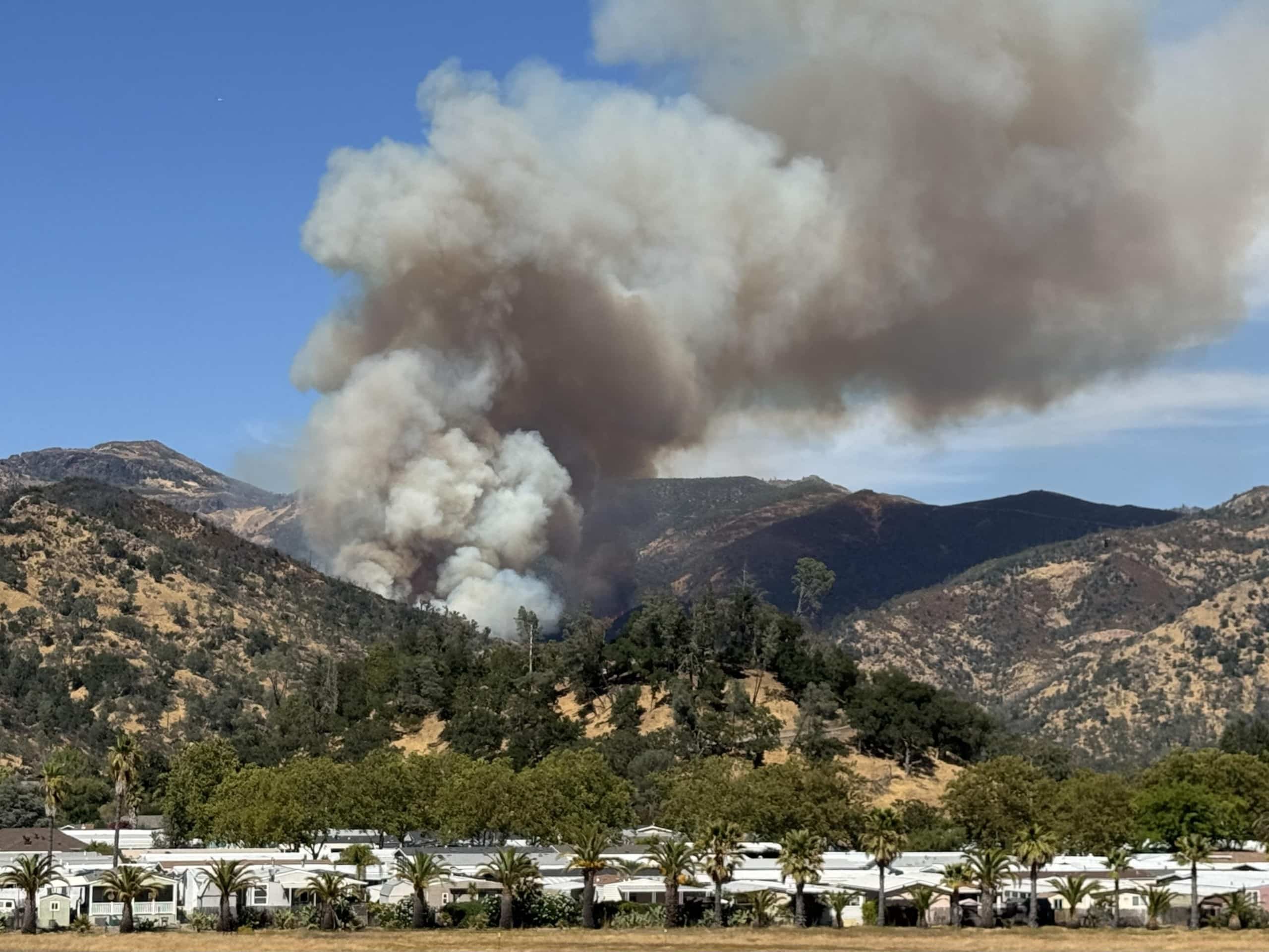 Pickett Fire prompts evacuations outside Calistoga city limits ...